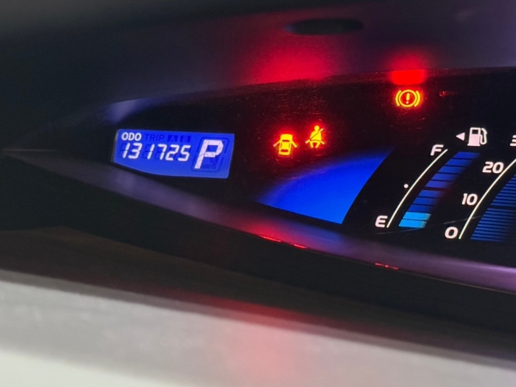 エスティマハイブリッドの駆動用バッテリーをリビルトに交換 | 奈良ハイブリッドラボ